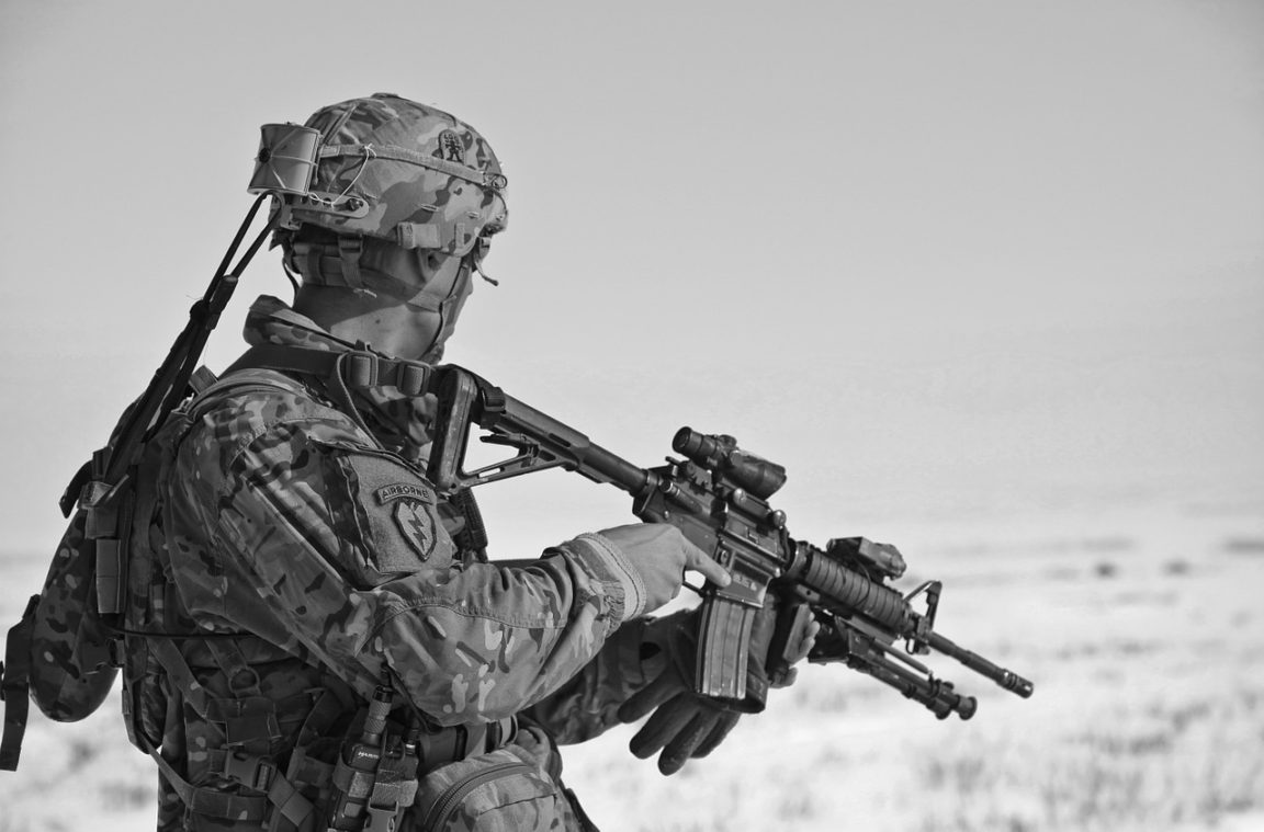 The 10 Best Tactical Knives (According to the World's Elite Special Forces)